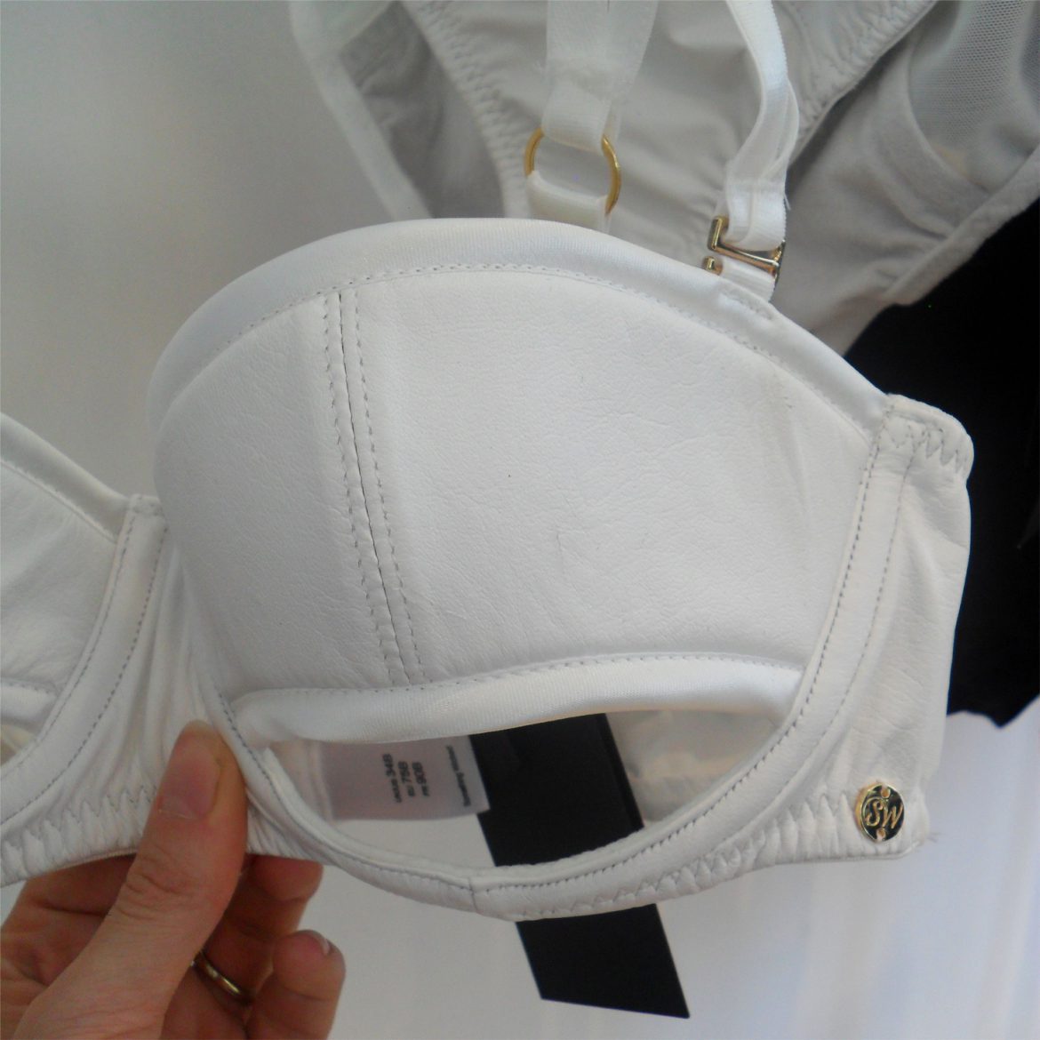 Lingerie in London: A Day of Dessous | Esty Lingerie