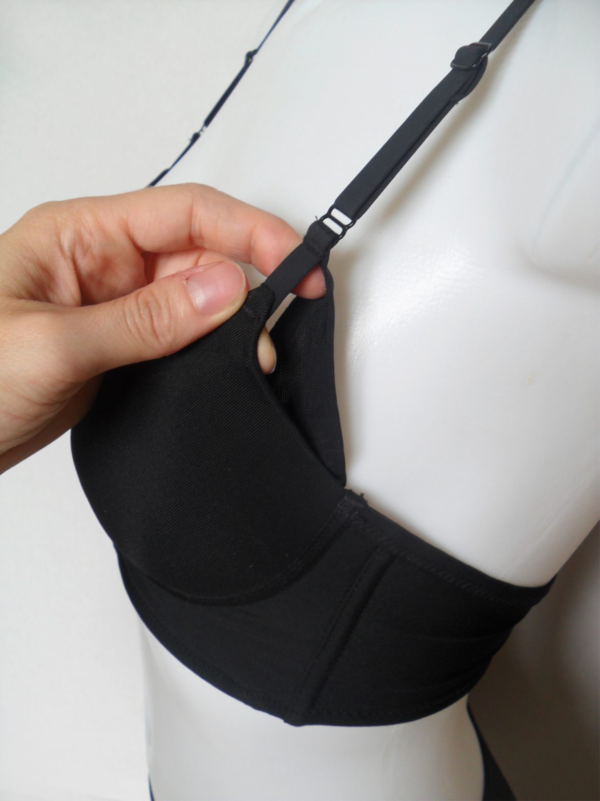 Lingerie Review: Satami & Sheree Deep V Wireless Bra Sets | Esty Lingerie