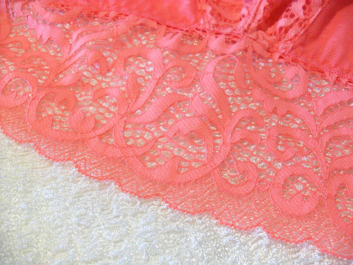 Lingerie Review: Blush Reverie Bralette & Hipster | Esty Lingerie