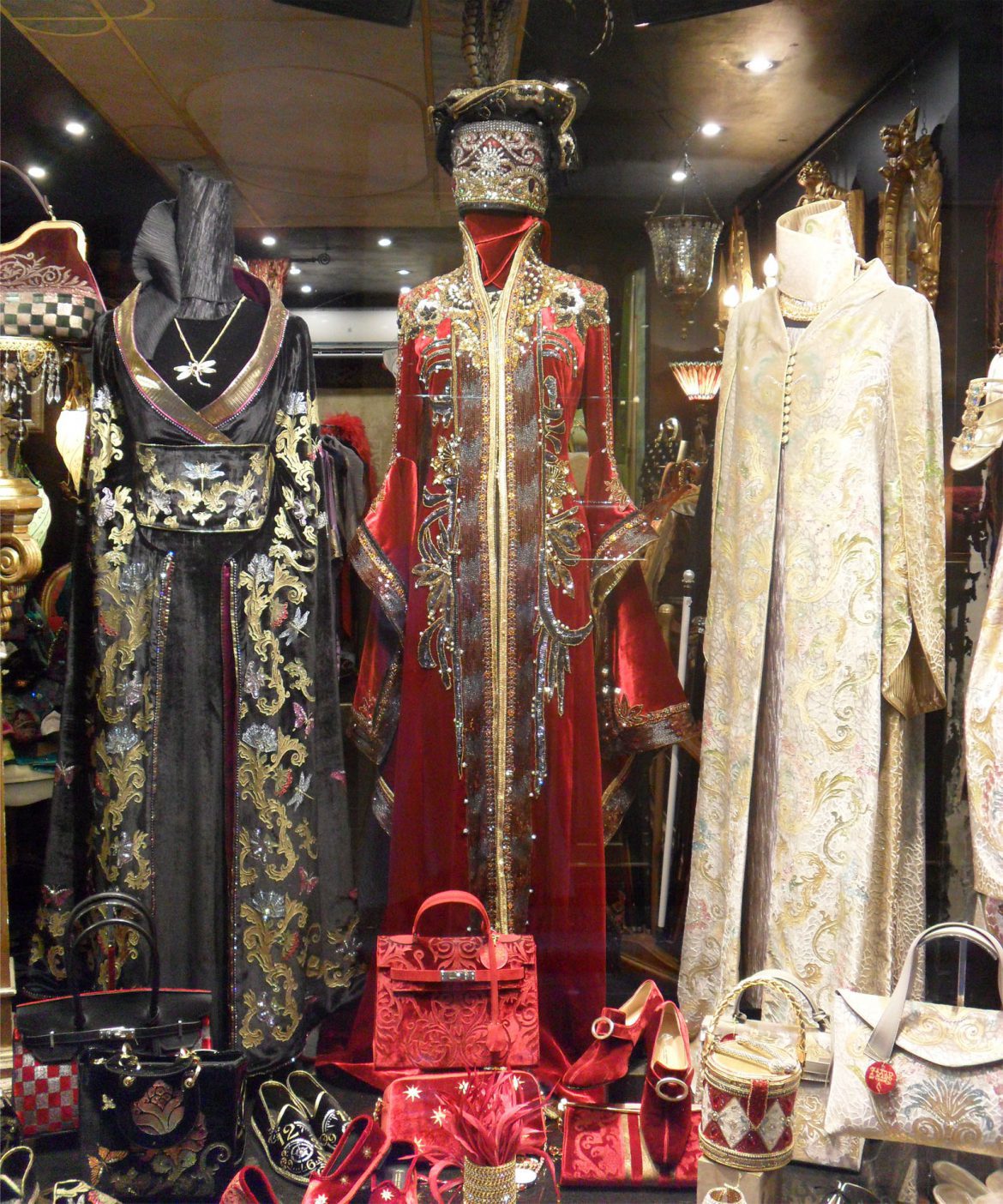 Lace & Lingerie in Venice, Italy | Esty Lingerie