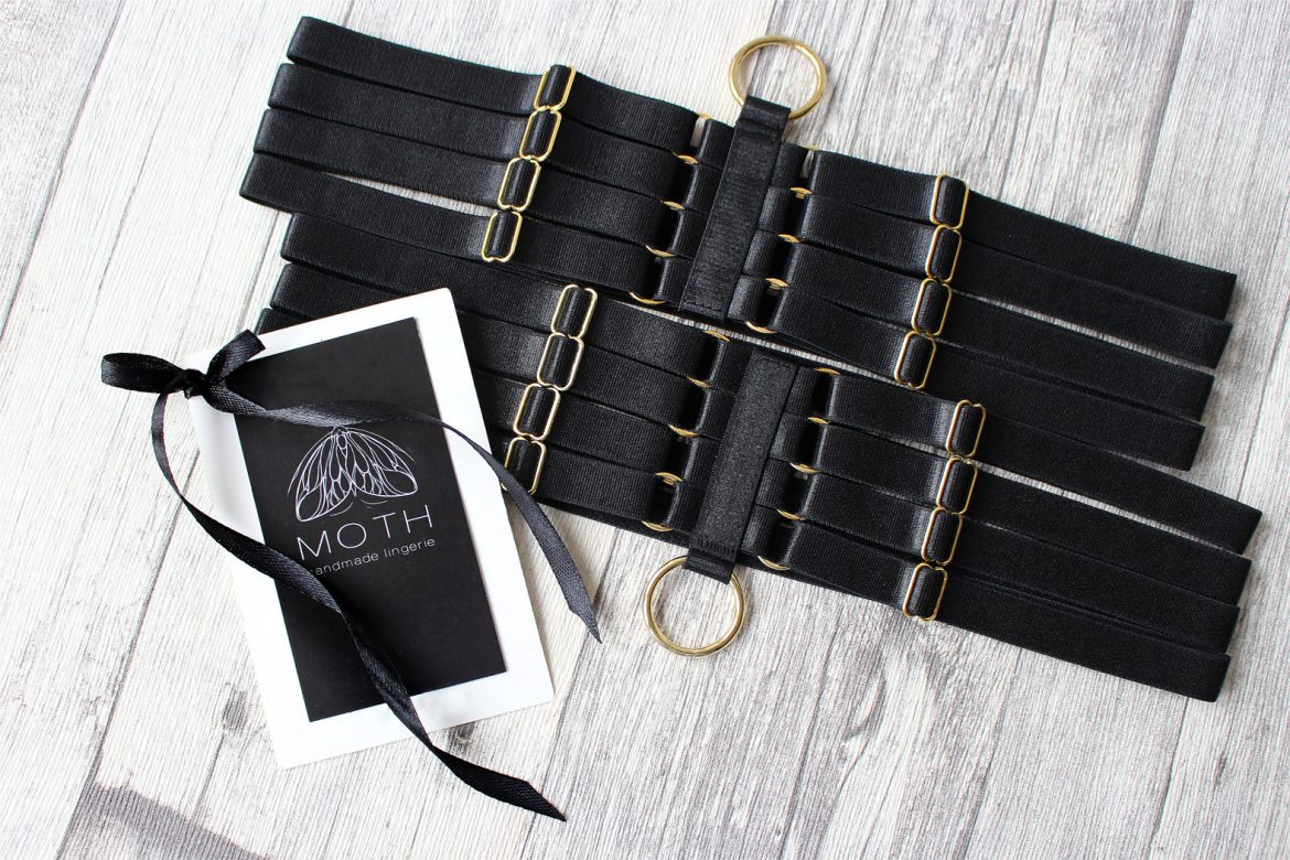 20 Matching Leg Garter Sets to Wear Instead of Stockings This Summer ...