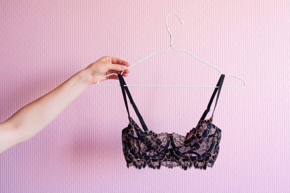 6 Reasons Your Bras Can Get Stained or Discoloured | Esty Lingerie