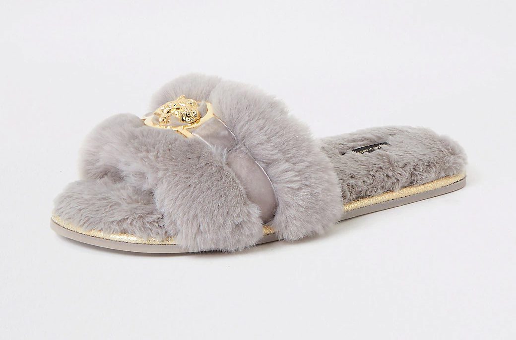 Pretty Slippers: 21 Cosy Pairs | Esty Lingerie