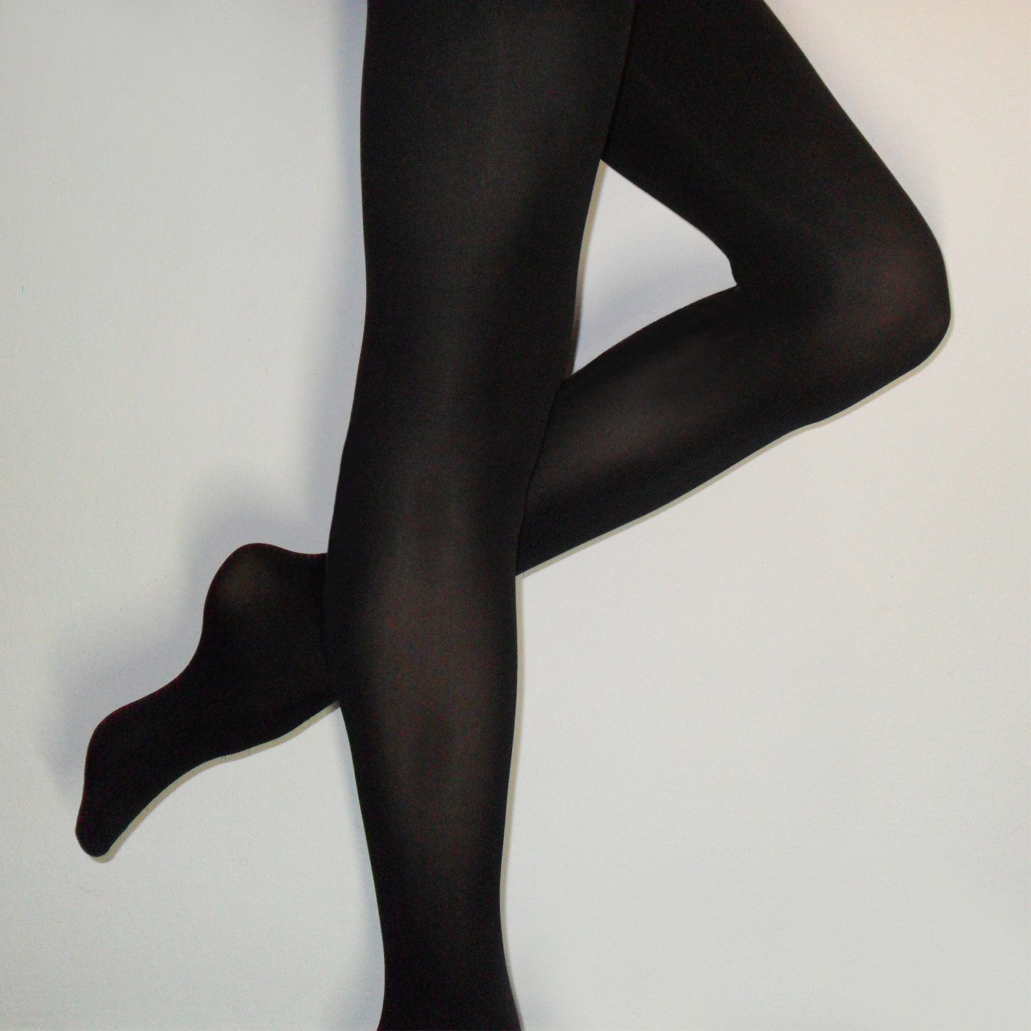 Hosiery Denier Guide: What Do Different Denier Tights Look Like? | Esty ...