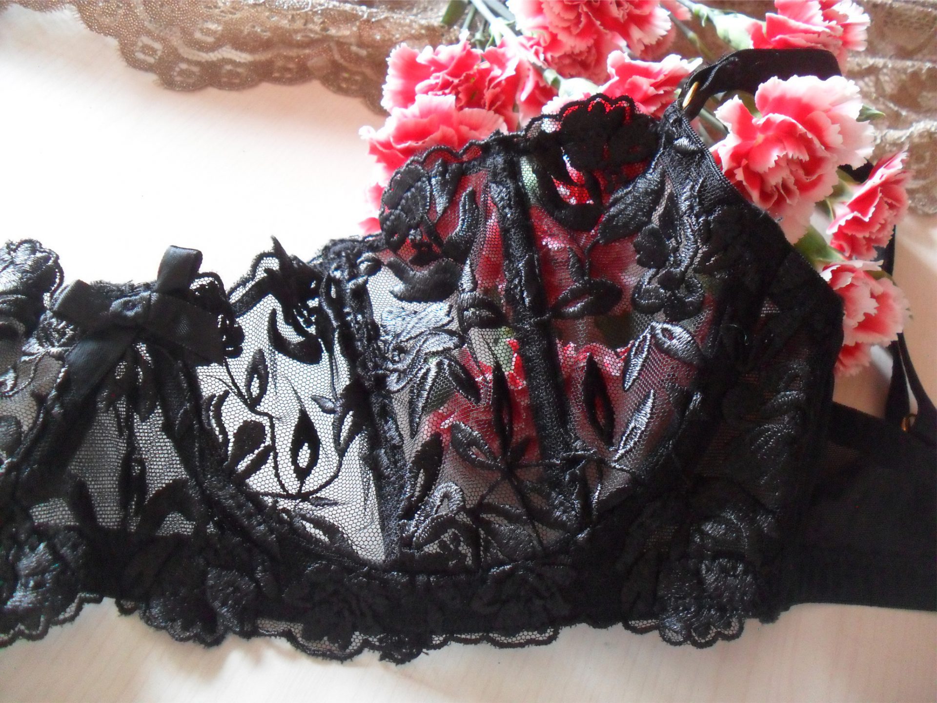Lingerie Review: Inamorata London Aster Bra, Brief & Suspender Belt ...