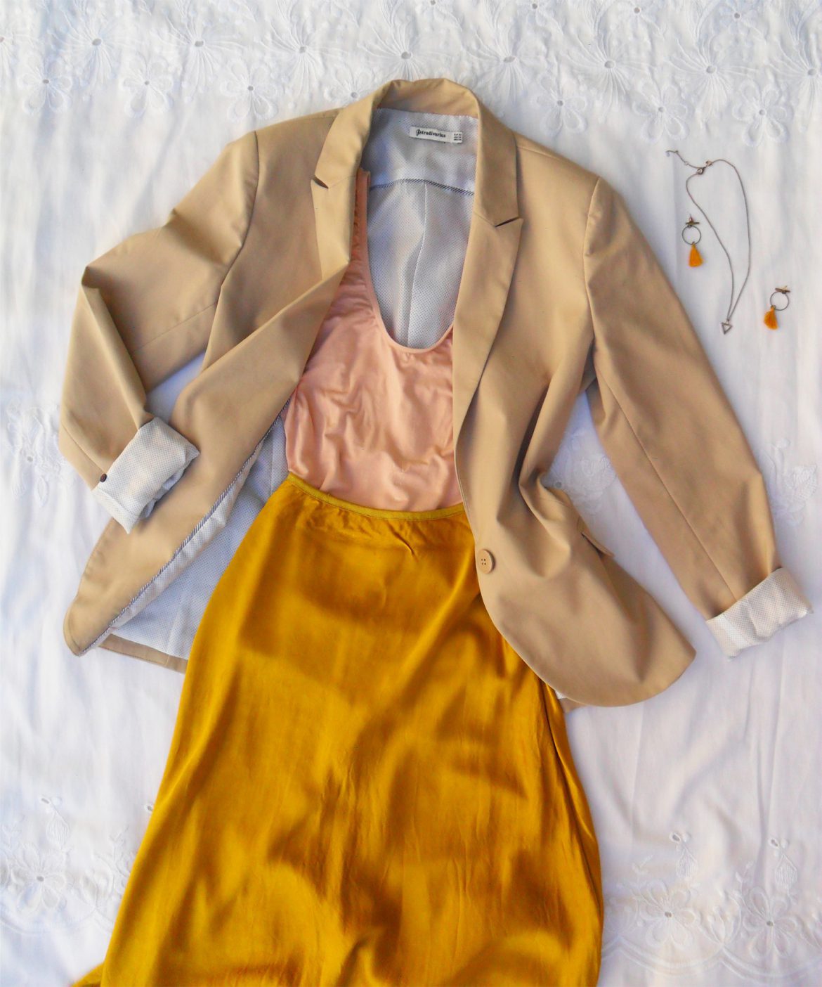 How to Style a Basic Bodysuit for Every Occasion | Esty Lingerie